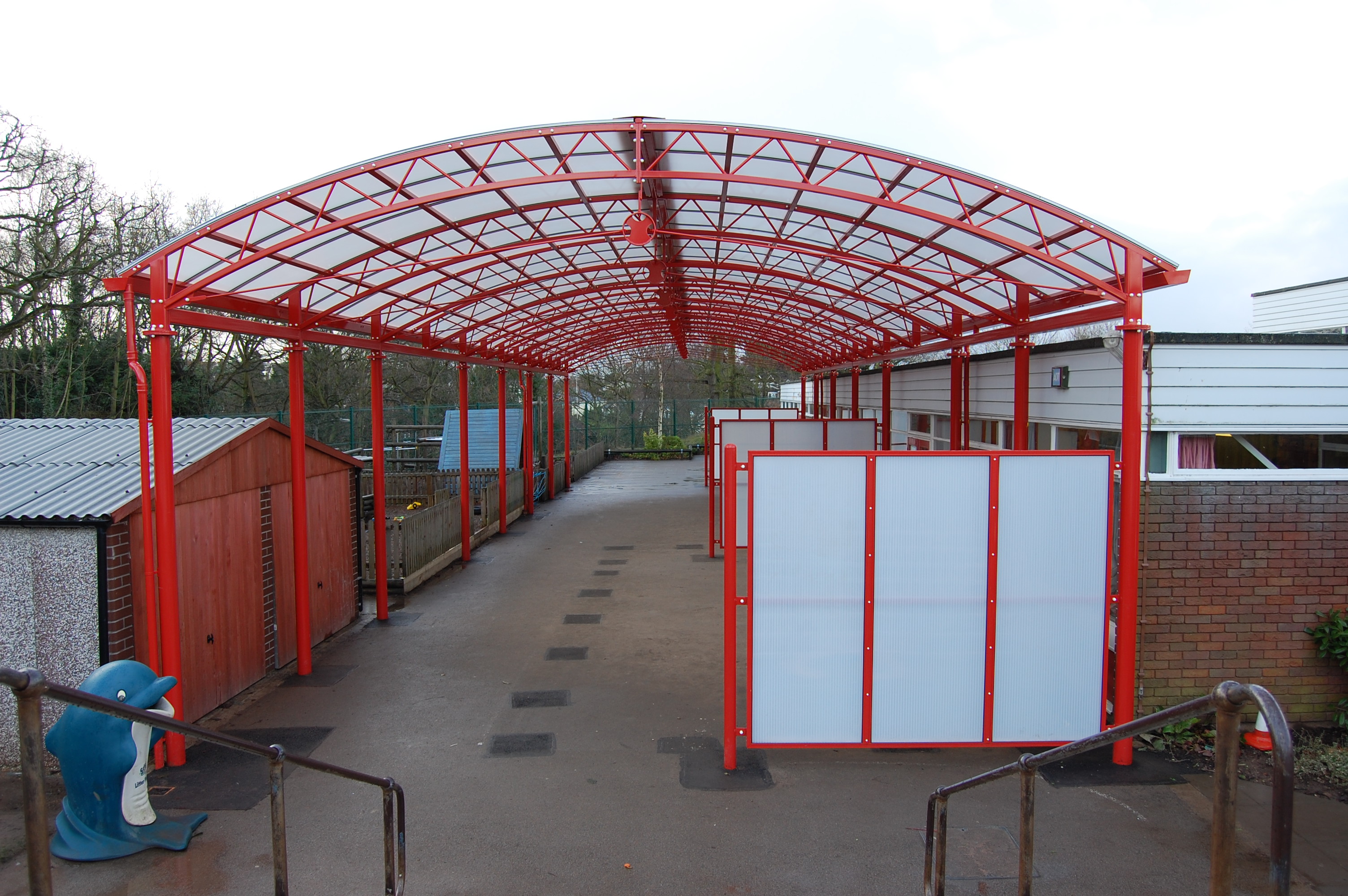 Ham Dingle Primary School - Playground Canopy | Clovis Canopies UK ...