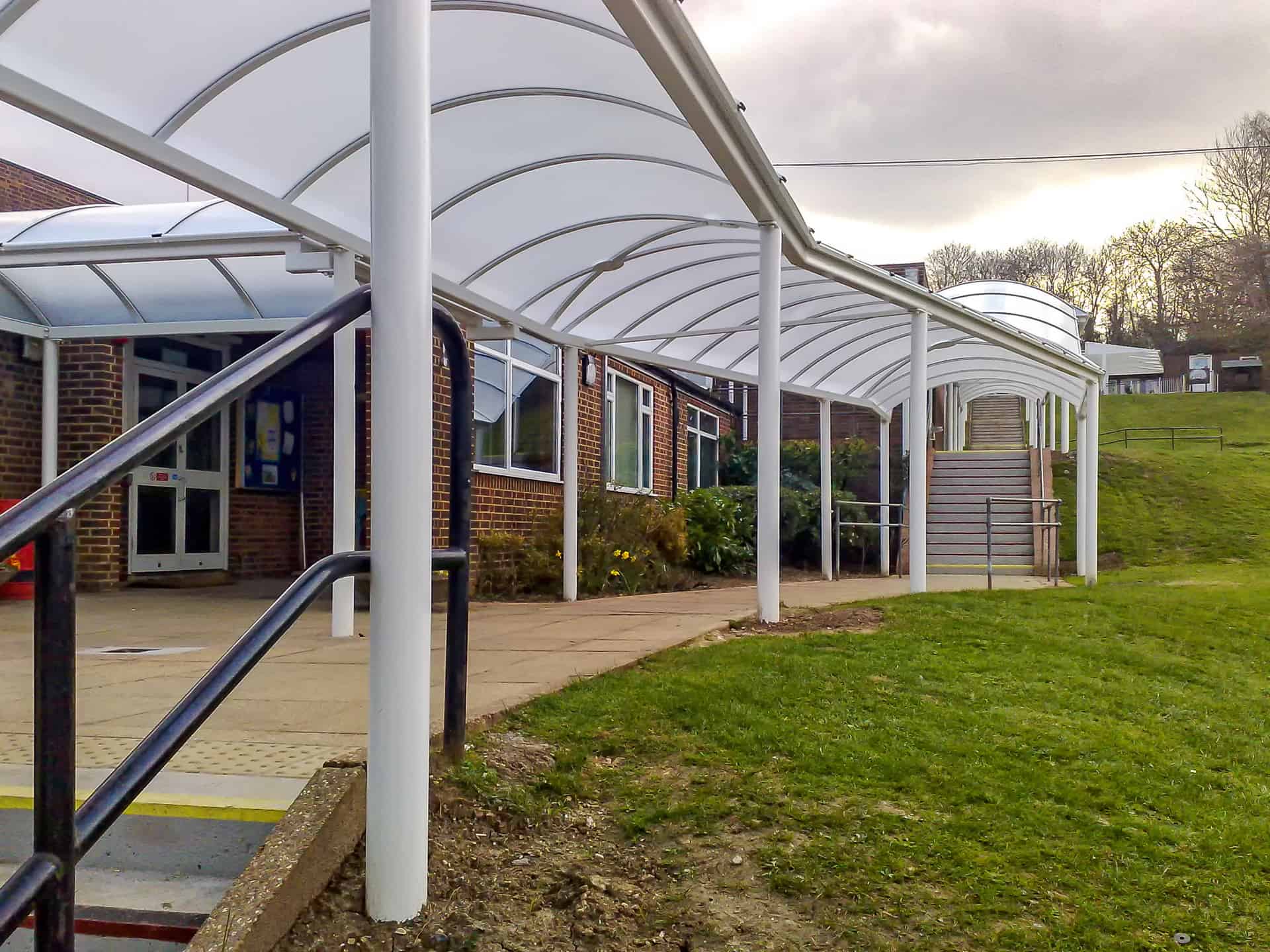 Oaklands School - Covered Walkay | Clovis Canopies UK Manufacturers