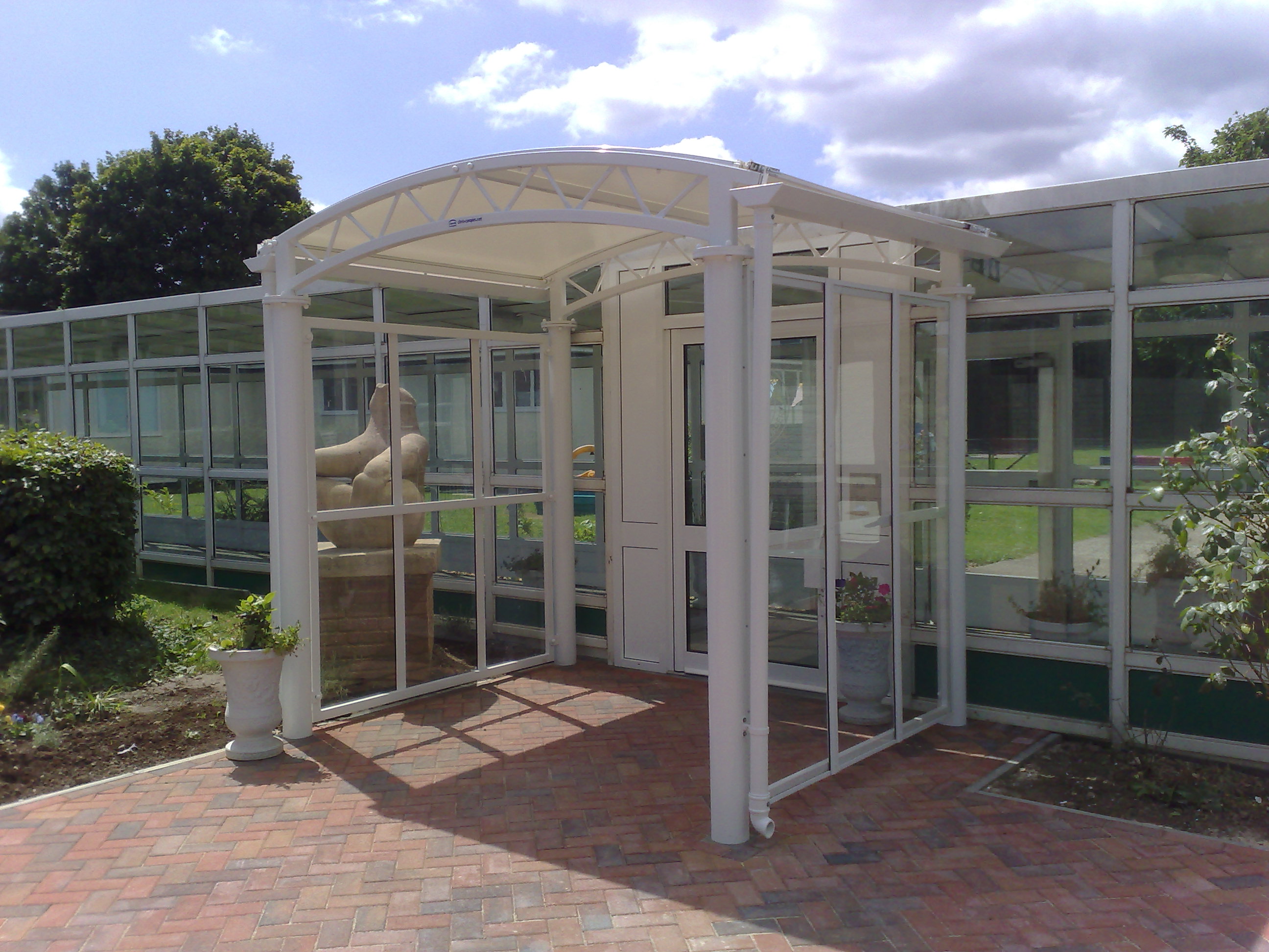 Leavesden Green Primary School - Entrance Canopy with Infill Panels ...