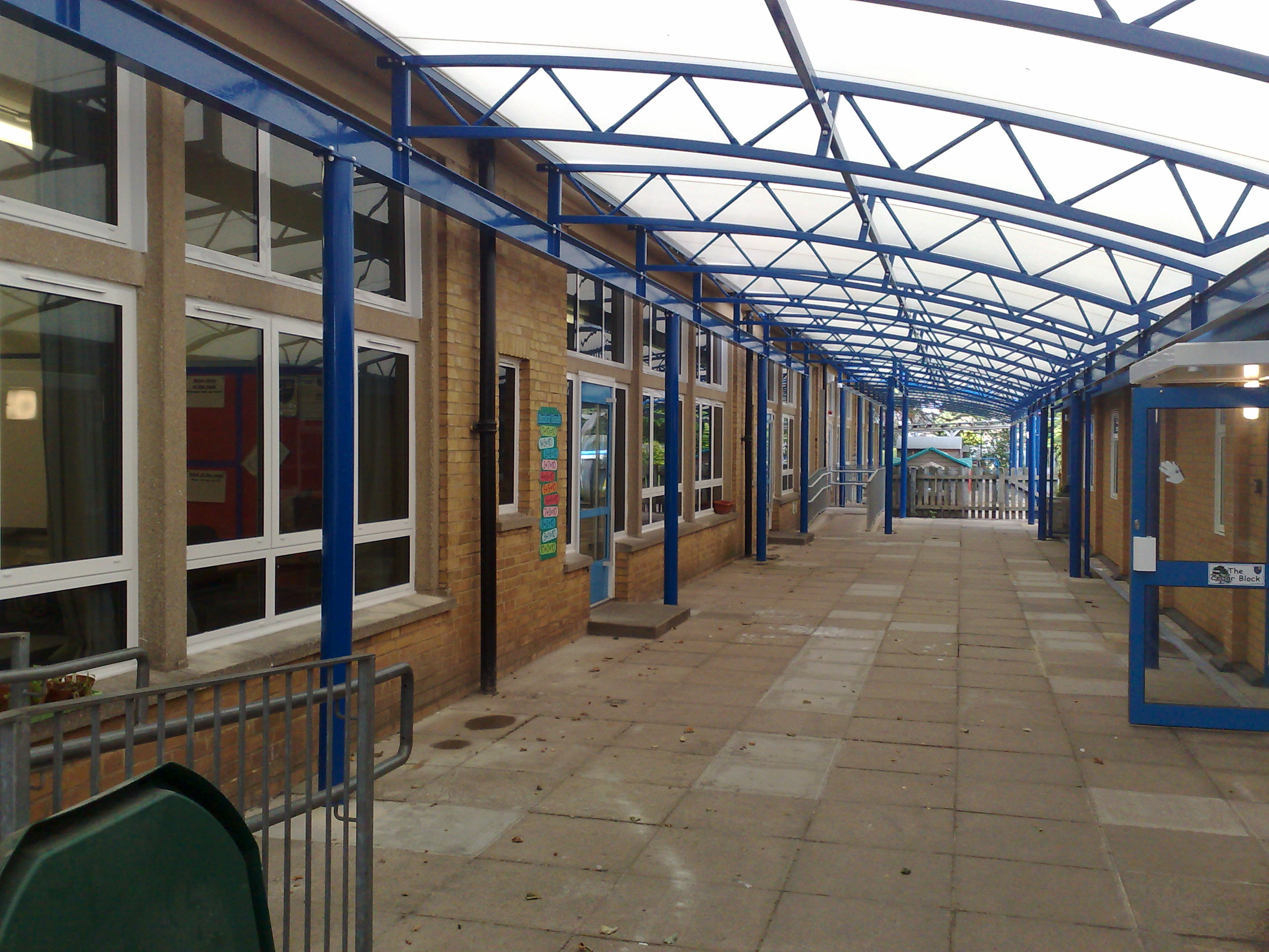 Stoke Bishop Primary School - Covered Walkway | Clovis Canopies